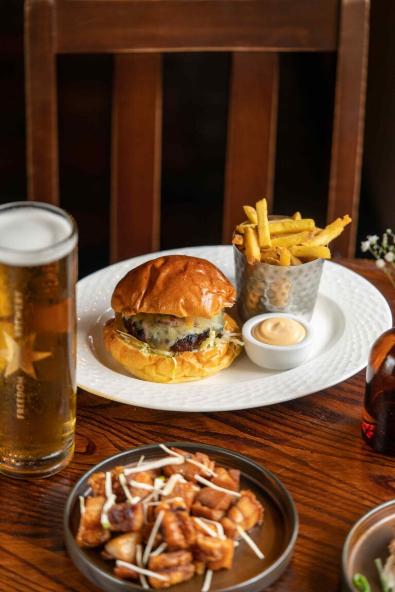 Food & Drink at The Rockingham Arms, Romsey